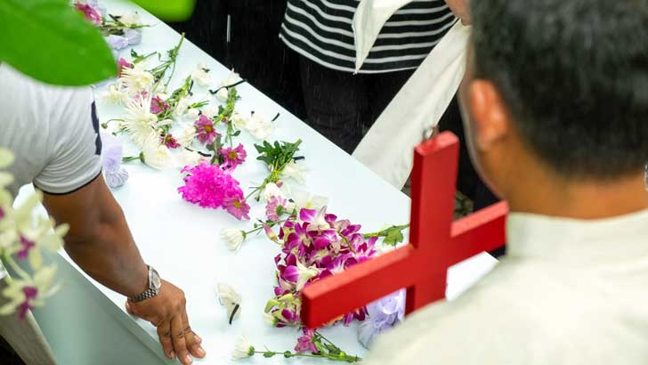 Is it worth it to pre-pay your funeral costs with a funeral bond ...