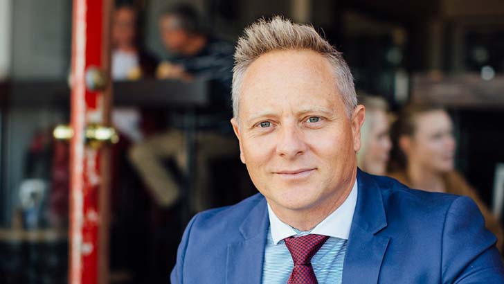 Sam Henderson pleads guilty to lying about qualifications | Money magazine