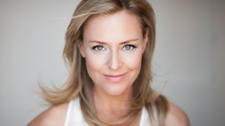 Carols in the Domain star Rachel Beck on Christmas and COVID-19 | Money ...