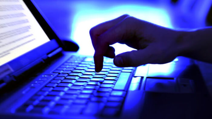 How to spot and avoid Ponzi Schemes | Money magazine
