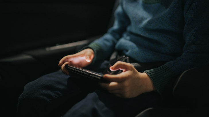 How gaming is getting Aussie kids hooked on gambling | Money magazine